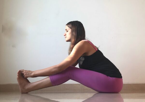 How to practice Paschimottanasana - Yoganama